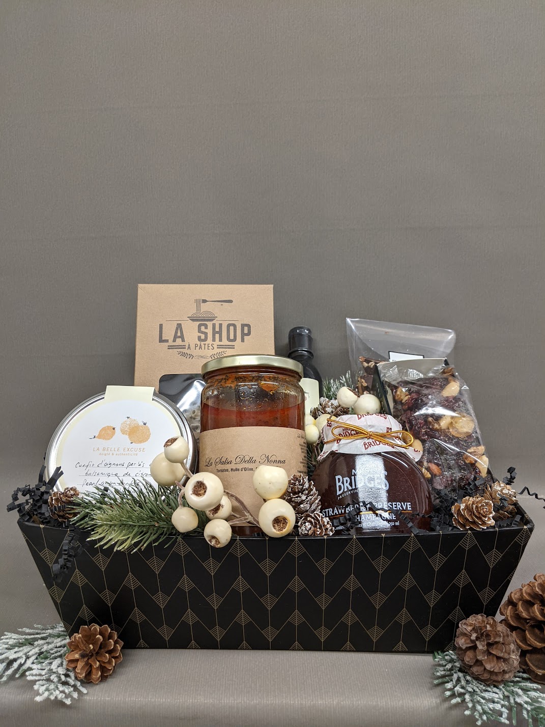 Panier festin de Noël - Fleurs et jardins Lemieux